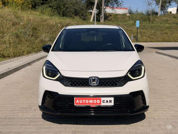 Balts Honda Jazz 2023 Viļņa, ar dzinēja tilpumu 1.50 L un nobraukumu 123 tūkst. km par 19200 €, foto 3 vietnē AUTOMOTO.COM.LV
