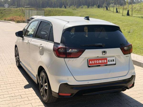 Balts Honda Jazz 2023 Viļņa, ar dzinēja tilpumu 1.50 L un nobraukumu 123 tūkst. km par 19200 €, foto 9 vietnē AUTOMOTO.COM.LV