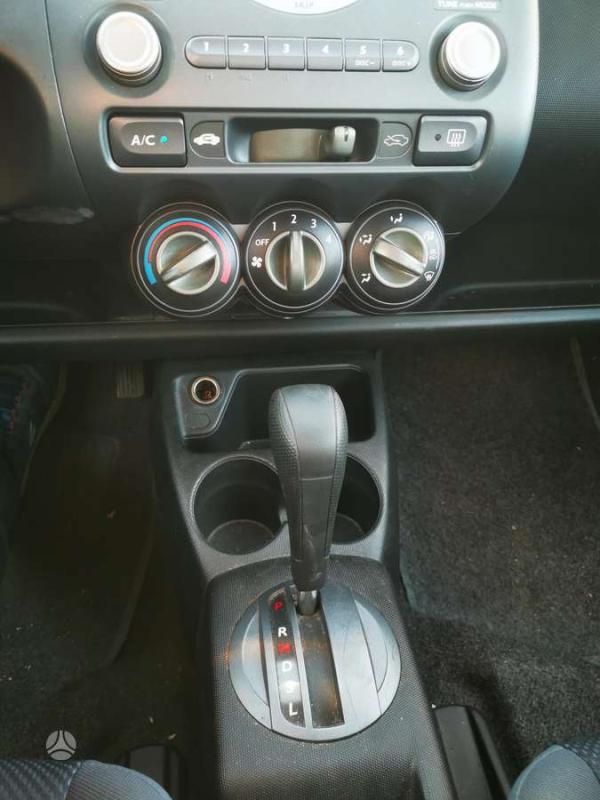 Dzeltens Honda Jazz 2002 Viļņa, ar dzinēja tilpumu 1.34 L un nobraukumu 132 tūkst. km par 1844 €, foto 4 vietnē AUTOMOTO.COM.LV