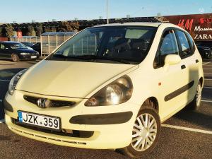Yellow Honda Jazz 2002 in Vilnius, with an engine capacity of 1.30 L and mileage of 134 thousand km for 1650 €, photo 5 on AUTOMOTO.COM.LV