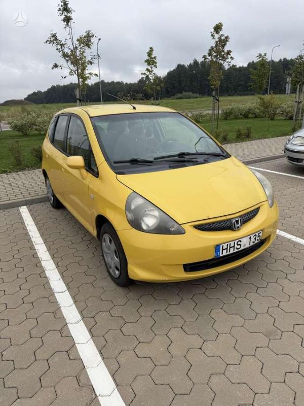 Dzeltens Honda Jazz 2006 Kauņa, ar dzinēja tilpumu 1.24 L un nobraukumu 285 tūkst. km par 549 €, foto 4 vietnē AUTOMOTO.COM.LV