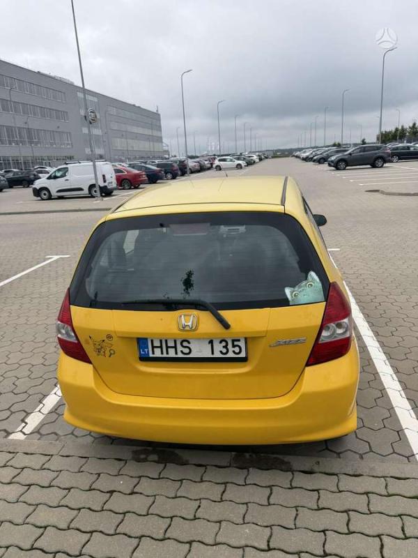 Dzeltens Honda Jazz 2006 Kauņa, ar dzinēja tilpumu 1.24 L un nobraukumu 285 tūkst. km par 549 €, foto 6 vietnē AUTOMOTO.COM.LV