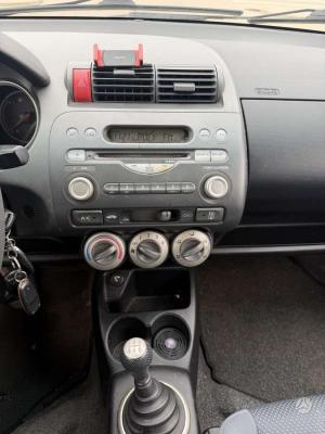 Dzeltens Honda Jazz 2006 Kauņa, ar dzinēja tilpumu 1.24 L un nobraukumu 285 tūkst. km par 549 €, foto 11 vietnē AUTOMOTO.COM.LV