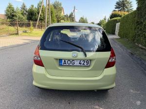 Yellow Honda Jazz 2008 in Vilnius, with an engine capacity of 1.34 L and mileage of 150 thousand km for 2850 €, photo 7 on AUTOMOTO.COM.LV