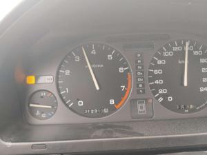 Black Honda Legend 1991 in Vilnius, with an engine capacity of 3.21 L and mileage of 313 thousand km for 4500 €, photo 9 on AUTOMOTO.COM.LV