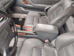 Black Honda Legend 1991 in Vilnius, with an engine capacity of 3.21 L and mileage of 313 thousand km for 4500 €, photo 12 on AUTOMOTO.COM.LV
