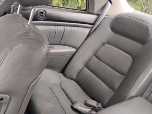 Black Honda Legend 1991 in Vilnius, with an engine capacity of 3.21 L and mileage of 313 thousand km for 4500 €, photo 13 on AUTOMOTO.COM.LV