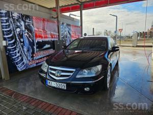 Melns Honda Legend 2006 Rīga, ar dzinēja tilpumu 3.50 L un nobraukumu 510 tūkst. km par 2200 €, foto  vietnē AUTOMOTO.COM.LV