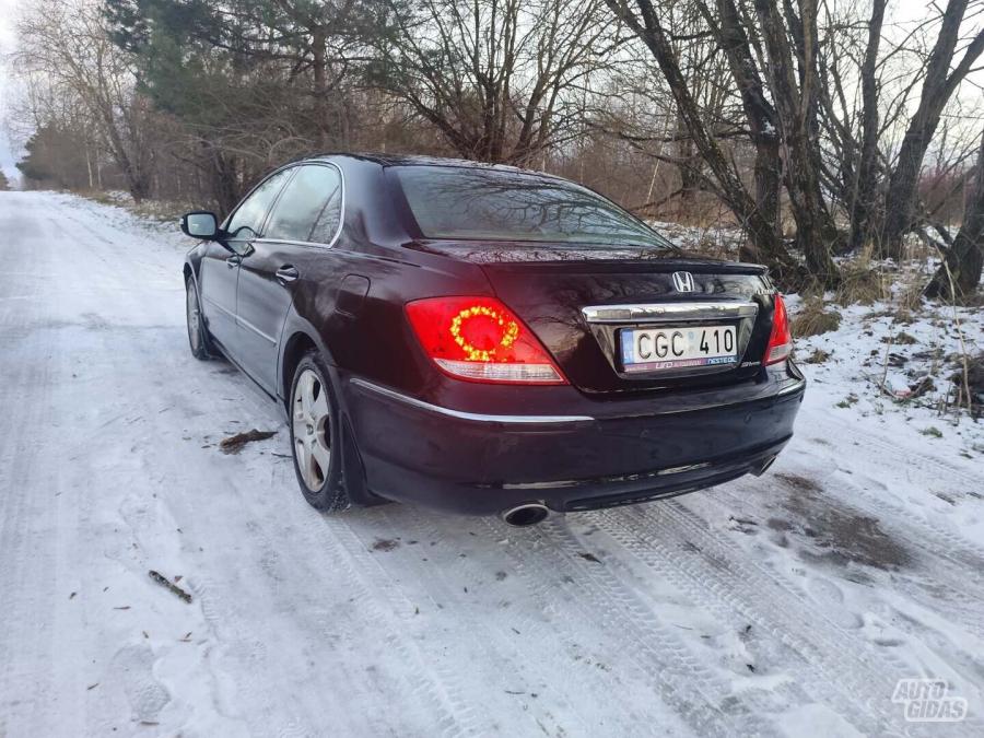 Melns Honda Legend 2007 Viļņa, ar dzinēja tilpumu 3.50 L un nobraukumu 460 tūkst. km par 1900 €, foto 6 vietnē AUTOMOTO.COM.LV