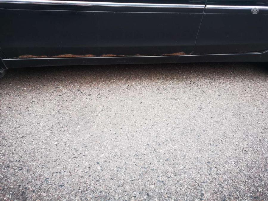 Melns Honda Legend 2007 Kauņa, ar dzinēja tilpumu 3.50 L un nobraukumu 591 tūkst. km par 1300 €, foto 9 vietnē AUTOMOTO.COM.LV