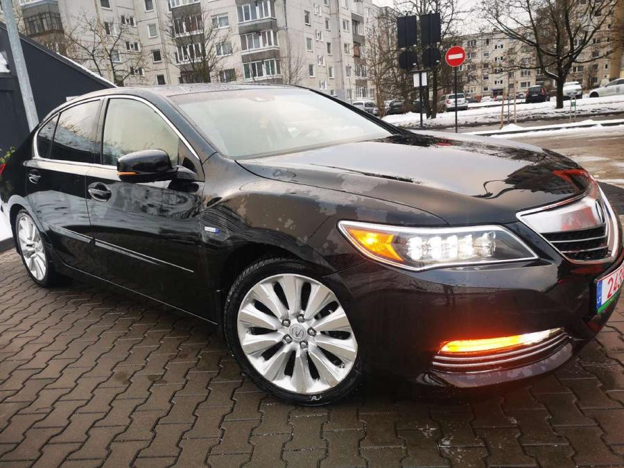 Black Honda Legend 2017 in Vilnius, with an engine capacity of 3.50 L and mileage of 65 thousand km for 18800 €, photo 11 on AUTOMOTO.COM.LV