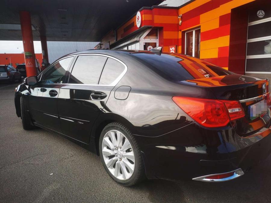 Black Honda Legend 2017 in Vilnius, with an engine capacity of 3.50 L and mileage of 95 thousand km for 17700 €, photo 25 on AUTOMOTO.COM.LV