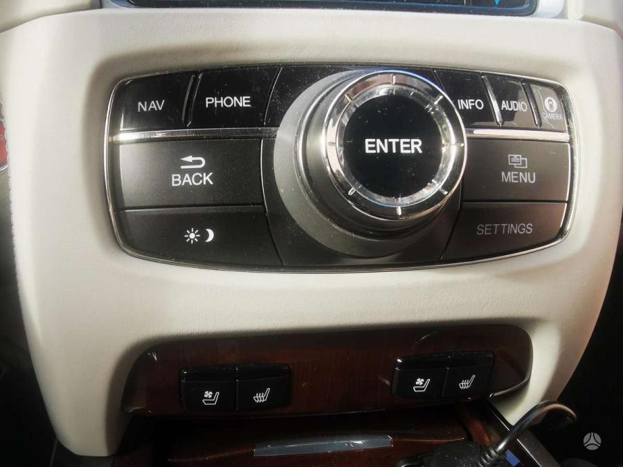 Black Honda Legend 2017 in Vilnius, with an engine capacity of 3.50 L and mileage of 95 thousand km for 17700 €, photo 33 on AUTOMOTO.COM.LV