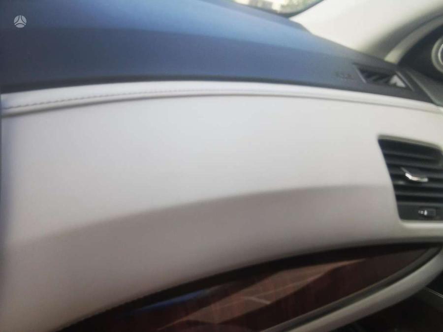 Black Honda Legend 2017 in Vilnius, with an engine capacity of 3.50 L and mileage of 95 thousand km for 17700 €, photo 36 on AUTOMOTO.COM.LV