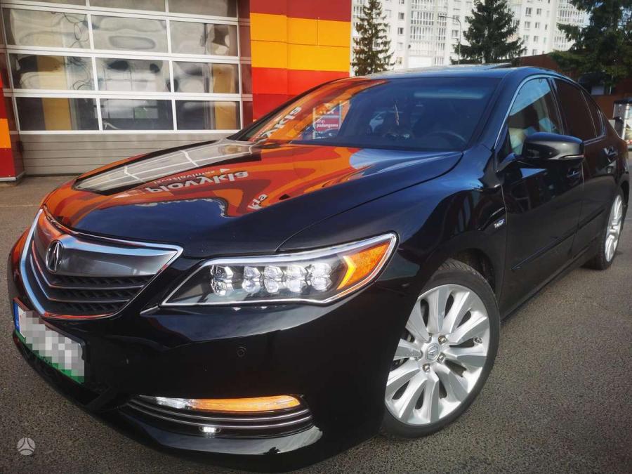 Black Honda Legend 2017 in Vilnius, with an engine capacity of 3.50 L and mileage of 66 thousand km for 17700 €, photo 4 on AUTOMOTO.COM.LV