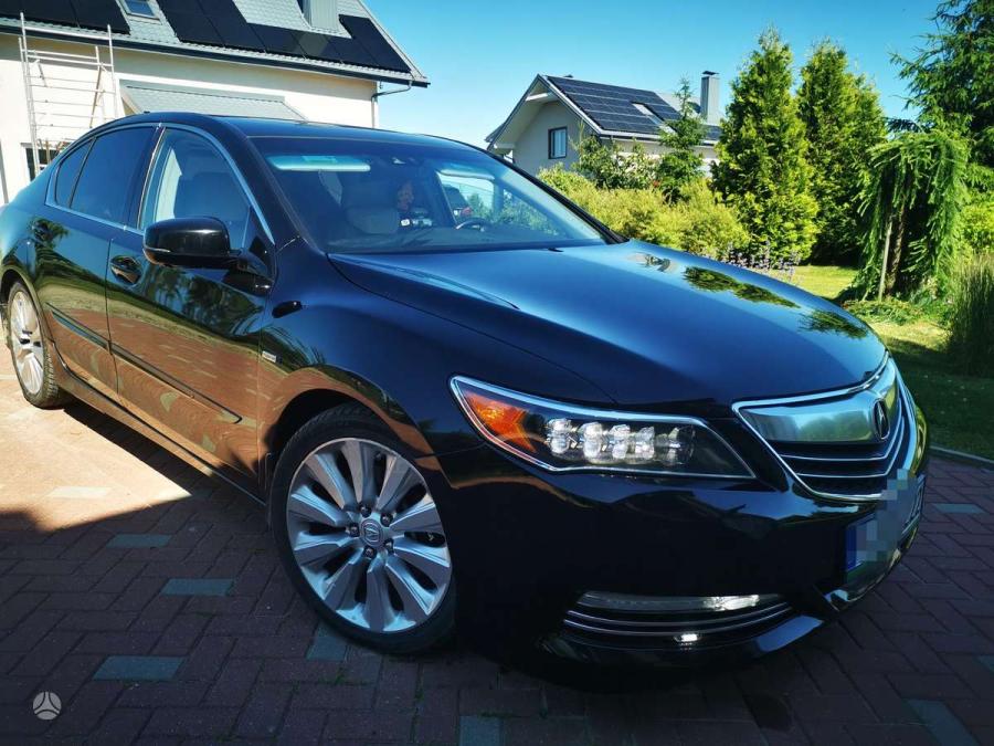Black Honda Legend 2017 in Vilnius, with an engine capacity of 3.50 L and mileage of 66 thousand km for 17700 €, photo 5 on AUTOMOTO.COM.LV