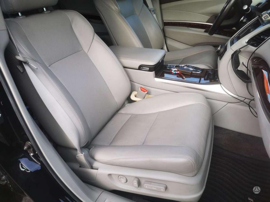 Black Honda Legend 2017 in Vilnius, with an engine capacity of 3.50 L and mileage of 66 thousand km for 17700 €, photo 20 on AUTOMOTO.COM.LV