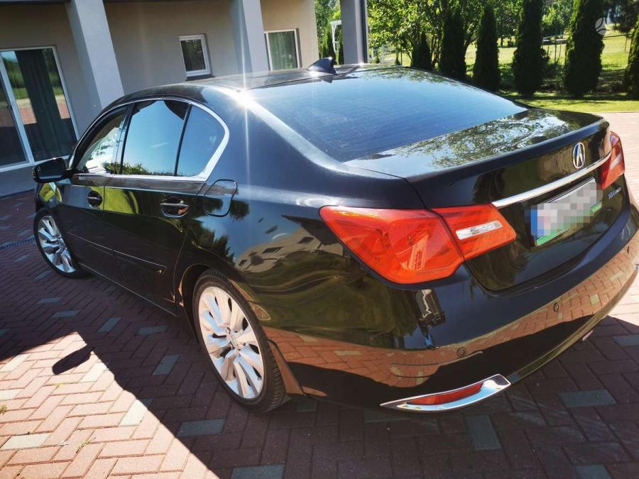 Black Honda Legend 2017 in Vilnius, with an engine capacity of 3.50 L and mileage of 66 thousand km for 17700 €, photo 5 on AUTOMOTO.COM.LV