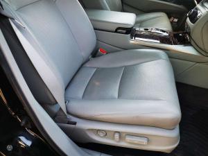 Black Honda Legend 2017 in Vilnius, with an engine capacity of 3.50 L and mileage of 66 thousand km for 17700 €, photo 15 on AUTOMOTO.COM.LV