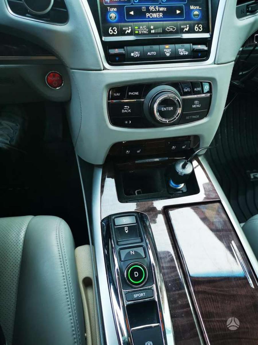 Black Honda Legend 2017 in Vilnius, with an engine capacity of 3.50 L and mileage of 66 thousand km for 17700 €, photo 21 on AUTOMOTO.COM.LV