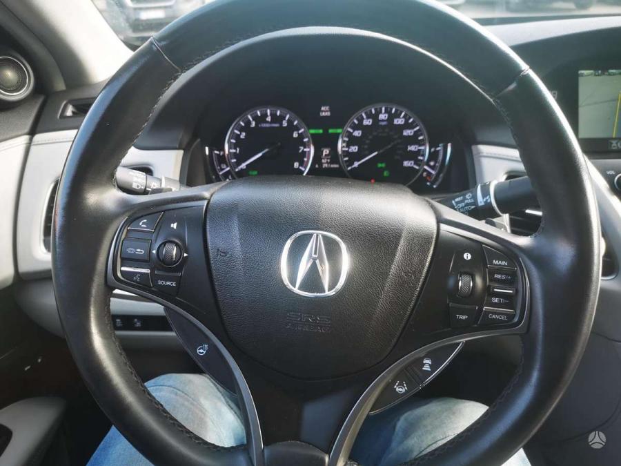 Black Honda Legend 2017 in Vilnius, with an engine capacity of 3.50 L and mileage of 66 thousand km for 17700 €, photo 28 on AUTOMOTO.COM.LV