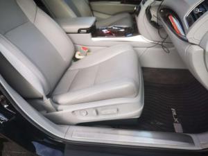 Black Honda Legend 2017 in Vilnius, with an engine capacity of 3.50 L and mileage of 66 thousand km for 17700 €, photo 42 on AUTOMOTO.COM.LV