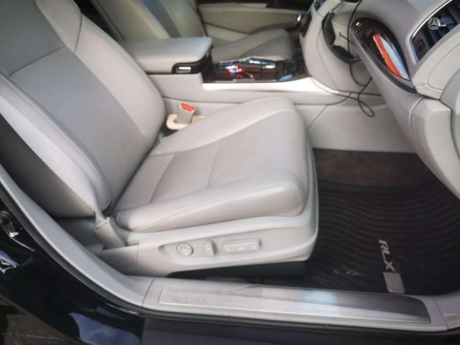 Black Honda Legend 2017 in Vilnius, with an engine capacity of 3.50 L and mileage of 66 thousand km for 17700 €, photo 42 on AUTOMOTO.COM.LV