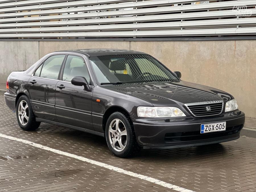 Brown Honda Legend 1997 in Siauliai, with an engine capacity of 3.50 L and mileage of 303 thousand km for 2000 €, photo 3 on AUTOMOTO.COM.LV