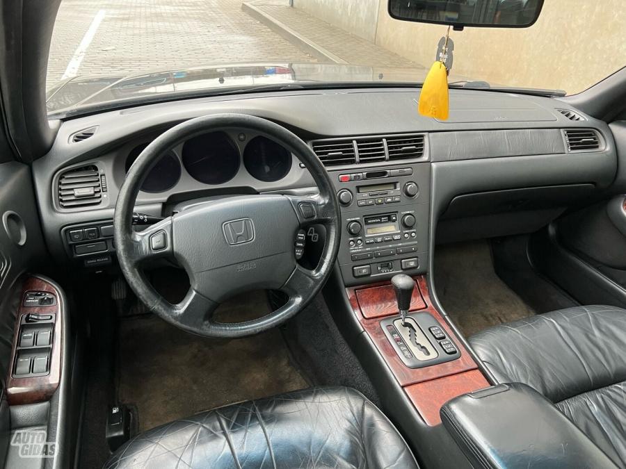 Brown Honda Legend 1997 in Siauliai, with an engine capacity of 3.50 L and mileage of 303 thousand km for 2000 €, photo 9 on AUTOMOTO.COM.LV