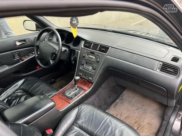 Brown Honda Legend 1997 in Siauliai, with an engine capacity of 3.50 L and mileage of 303 thousand km for 2000 €, photo 9 on AUTOMOTO.COM.LV