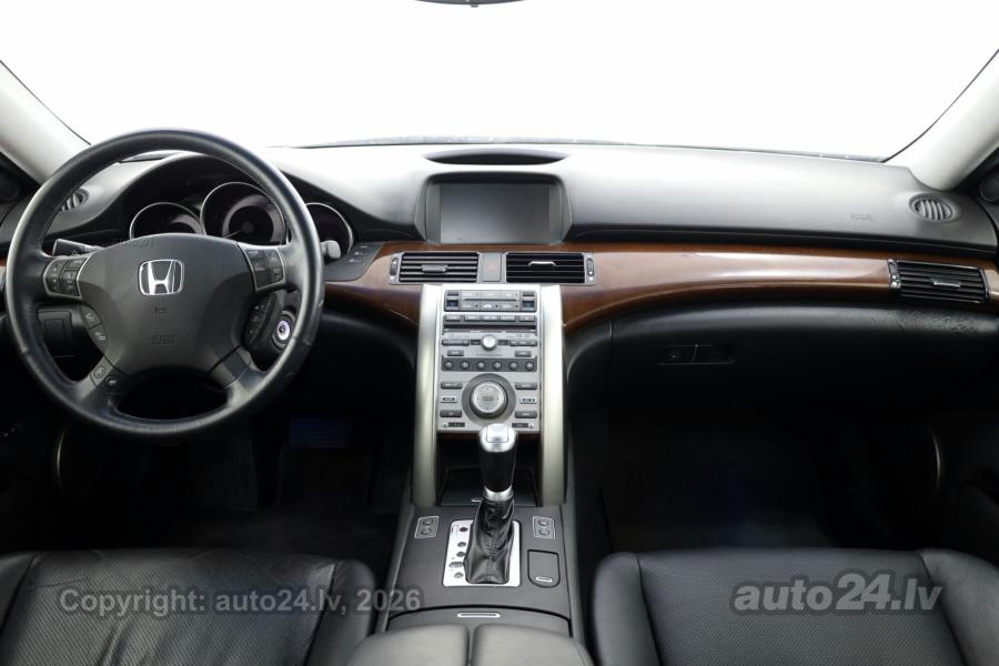 Pelēks Honda Legend 2006 Tallina, ar dzinēja tilpumu 3.50 L un nobraukumu 121 tūkst. km par 3499 €, foto 6 vietnē AUTOMOTO.COM.LV