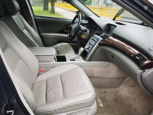Grey Honda Legend 2007 in Vilnius, with an engine capacity of 3.50 L and mileage of 267 thousand km for 4990 €, photo 5 on AUTOMOTO.COM.LV