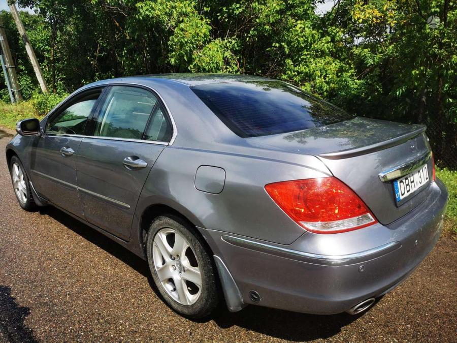 Pelēks Honda Legend 2007 Viļņa, ar dzinēja tilpumu 3.50 L un nobraukumu 267 tūkst. km par 4990 €, foto 23 vietnē AUTOMOTO.COM.LV
