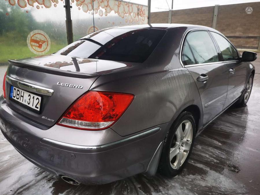 Pelēks Honda Legend 2007 Viļņa, ar dzinēja tilpumu 3.50 L un nobraukumu 267 tūkst. km par 4990 €, foto 27 vietnē AUTOMOTO.COM.LV