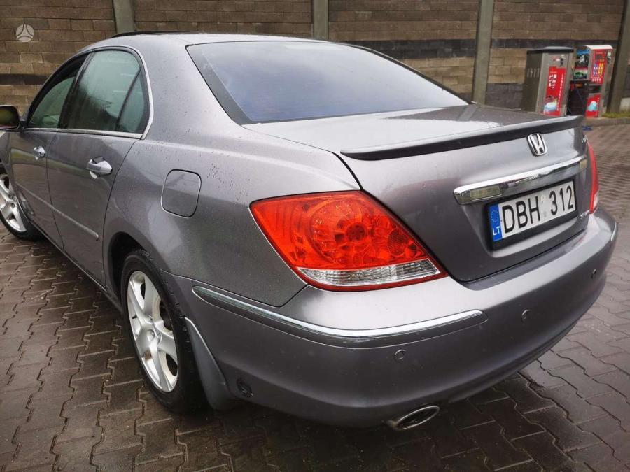 Pelēks Honda Legend 2007 Viļņa, ar dzinēja tilpumu 3.50 L un nobraukumu 267 tūkst. km par 4990 €, foto 30 vietnē AUTOMOTO.COM.LV