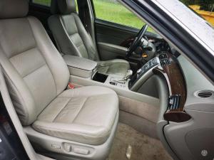 Grey Honda Legend 2007 in Vilnius, with an engine capacity of 3.50 L and mileage of 267 thousand km for 4990 €, photo 9 on AUTOMOTO.COM.LV