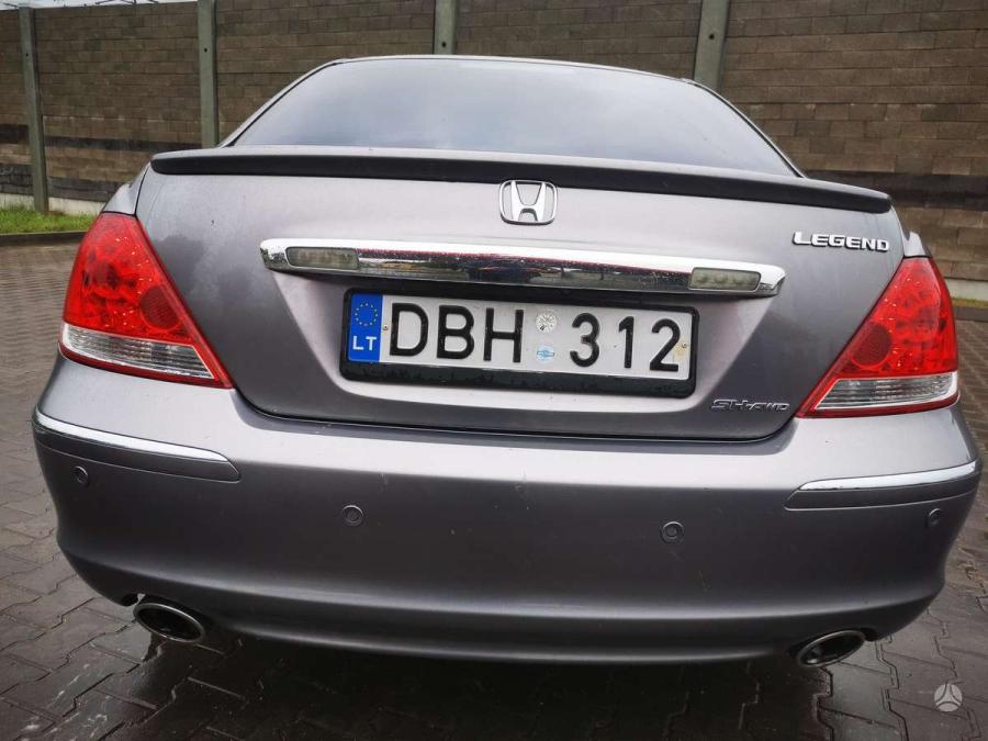Grey Honda Legend 2007 in Vilnius, with an engine capacity of 3.50 L and mileage of 267 thousand km for 4990 €, photo 13 on AUTOMOTO.COM.LV