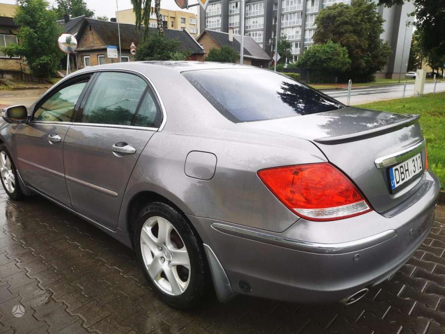 Grey Honda Legend 2007 in Vilnius, with an engine capacity of 3.50 L and mileage of 267 thousand km for 4990 €, photo 16 on AUTOMOTO.COM.LV
