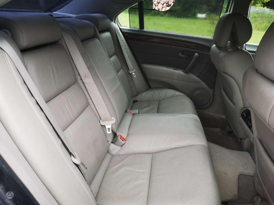 Grey Honda Legend 2007 in Vilnius, with an engine capacity of 3.50 L and mileage of 267 thousand km for 4990 €, photo 17 on AUTOMOTO.COM.LV