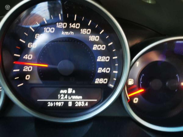 Pelēks Honda Legend 2007 Viļņa, ar dzinēja tilpumu 3.50 L un nobraukumu 261 tūkst. km par 3950 €, foto 3 vietnē AUTOMOTO.COM.LV