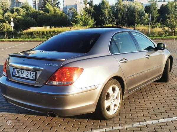 Grey Honda Legend 2007 in Vilnius, with an engine capacity of 3.50 L and mileage of 261 thousand km for 3950 €, photo 5 on AUTOMOTO.COM.LV