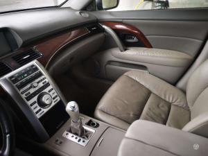 Pelēks Honda Legend 2007 Viļņa, ar dzinēja tilpumu 3.50 L un nobraukumu 26 tūkst. km par 3950 €, foto 5 vietnē AUTOMOTO.COM.LV