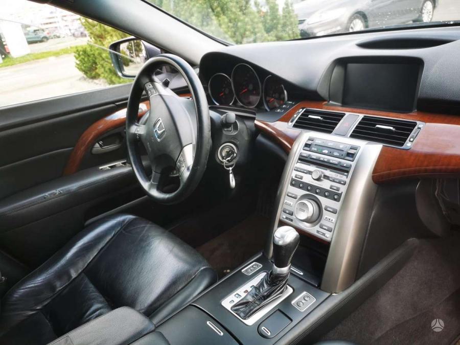Pelēks Honda Legend 2008 Viļņa, ar dzinēja tilpumu 3.50 L un nobraukumu 154 tūkst. km par 5995 €, foto 18 vietnē AUTOMOTO.COM.LV