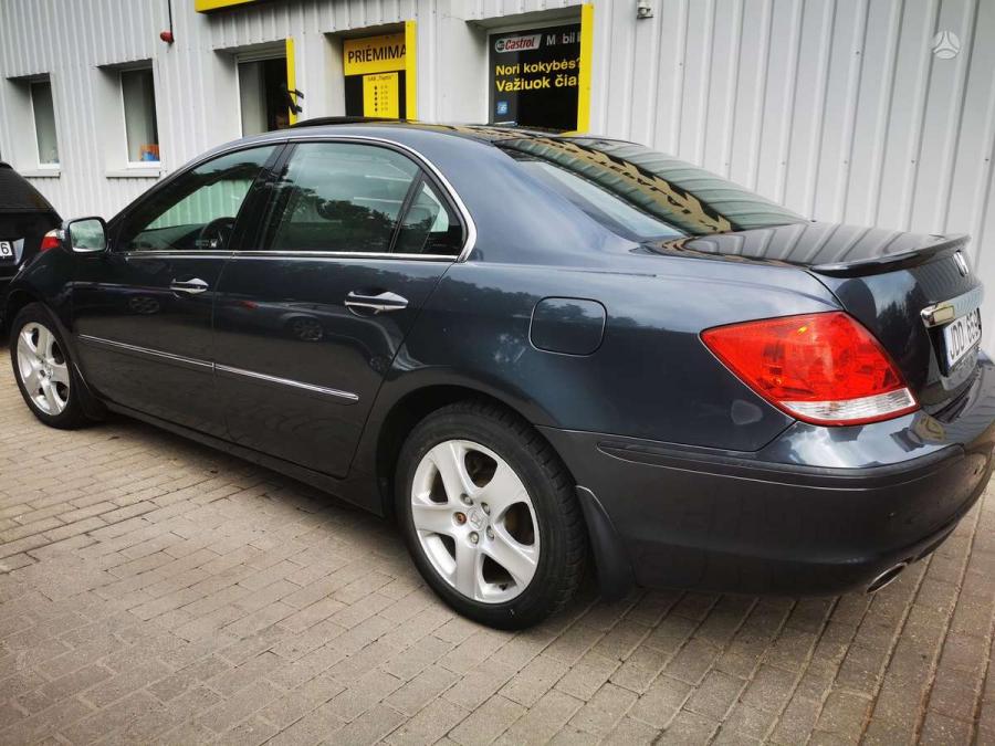 Pelēks Honda Legend 2008 Viļņa, ar dzinēja tilpumu 3.50 L un nobraukumu 154 tūkst. km par 5995 €, foto 21 vietnē AUTOMOTO.COM.LV
