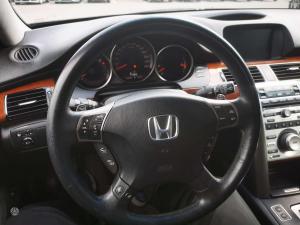Pelēks Honda Legend 2008 Viļņa, ar dzinēja tilpumu 3.50 L un nobraukumu 154 tūkst. km par 5995 €, foto 23 vietnē AUTOMOTO.COM.LV