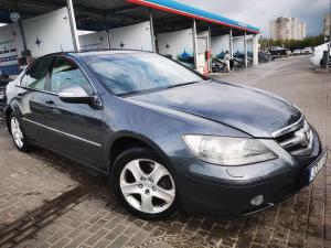 Pelēks Honda Legend 2008 Viļņa, ar dzinēja tilpumu 3.50 L un nobraukumu 154 tūkst. km par 5995 €, foto 38 vietnē AUTOMOTO.COM.LV