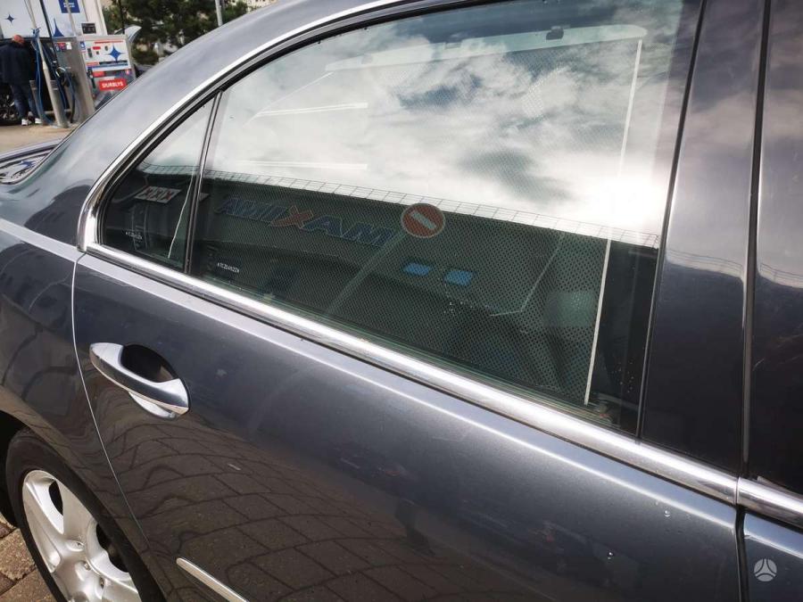 Grey Honda Legend 2008 in Vilnius, with an engine capacity of 3.50 L and mileage of 154 thousand km for 5995 €, photo 13 on AUTOMOTO.COM.LV
