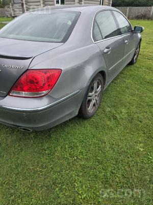 Grey Honda Legend 2009 in Riga, with an engine capacity of 3.50 L and mileage of 221 thousand km for 3500 €, photo 5 on AUTOMOTO.COM.LV