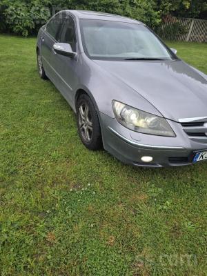 Grey Honda Legend 2009 in Riga, with an engine capacity of 3.50 L and mileage of 221 thousand km for 3500 €, photo 6 on AUTOMOTO.COM.LV
