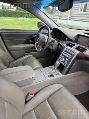 Grey Honda Legend 2009 in Riga, with an engine capacity of 3.50 L and mileage of 221 thousand km for 3500 €, photo 9 on AUTOMOTO.COM.LV